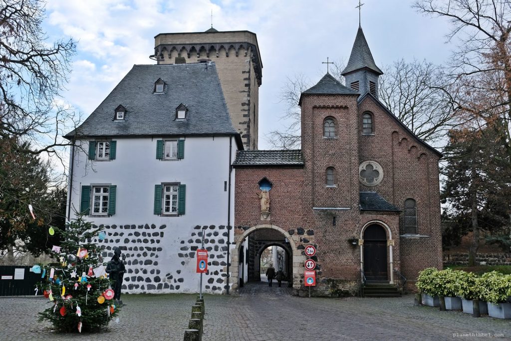 Ausflug nach Zons: Die mittelalterliche Feste am Niederrhein