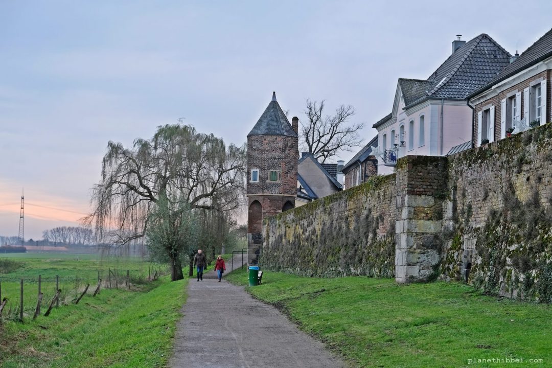 Ausflug nach Zons: Die mittelalterliche Feste am Niederrhein